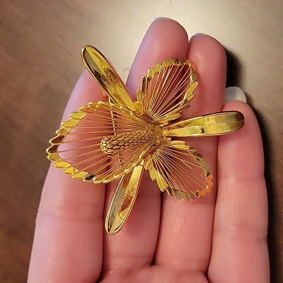 Monet | Jewelry | Monet Brooch | Poshmark